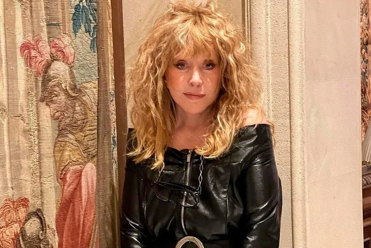 Алла Пугачева: досье KP.RU - KP.RU